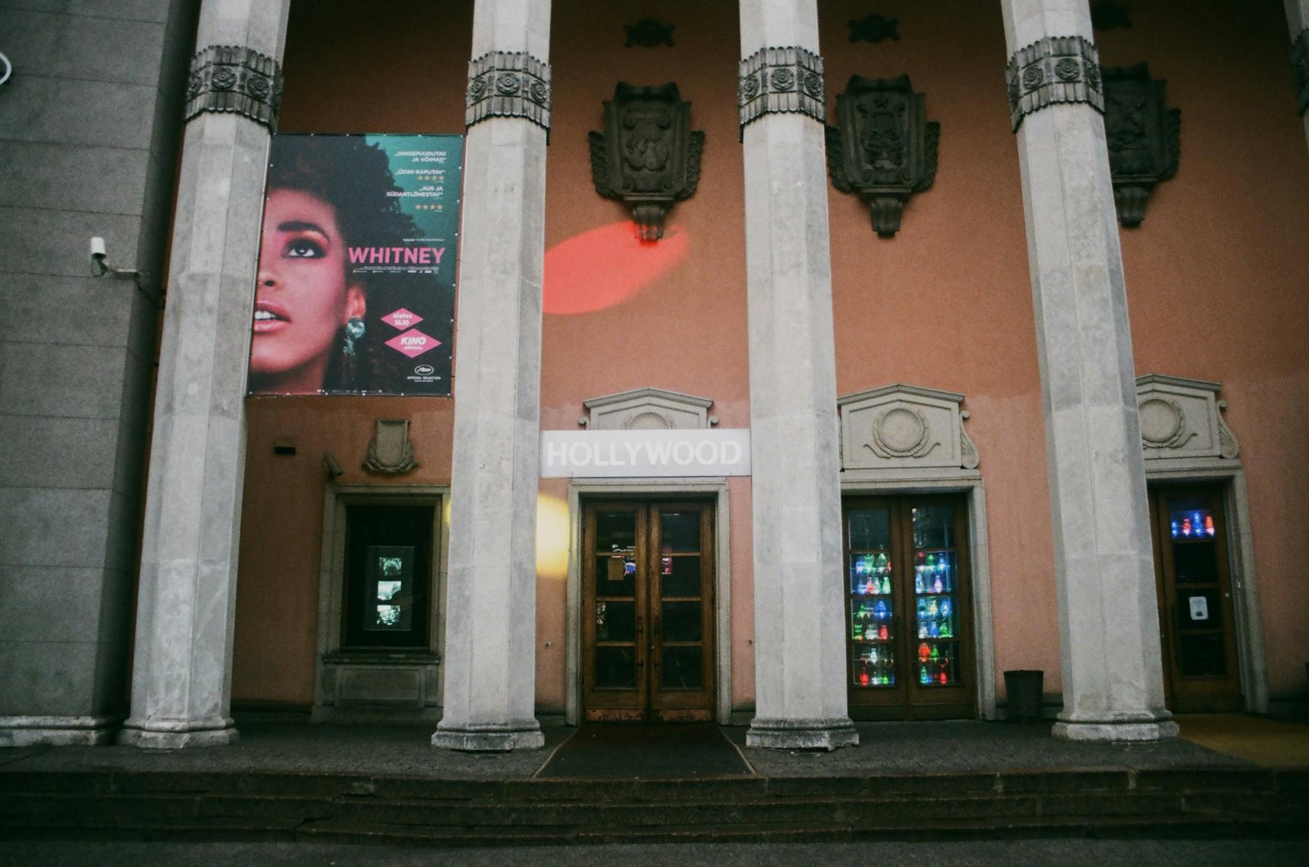 Experience 'Kray Nadlomlennoy Luny' at Balabanova Street Cinema | BackZee