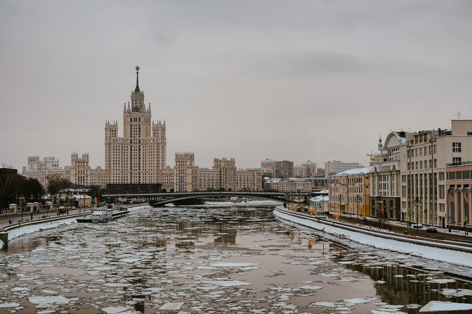 Your Ultimate Guide to Moscow's Best Baths This Winter | BackZee