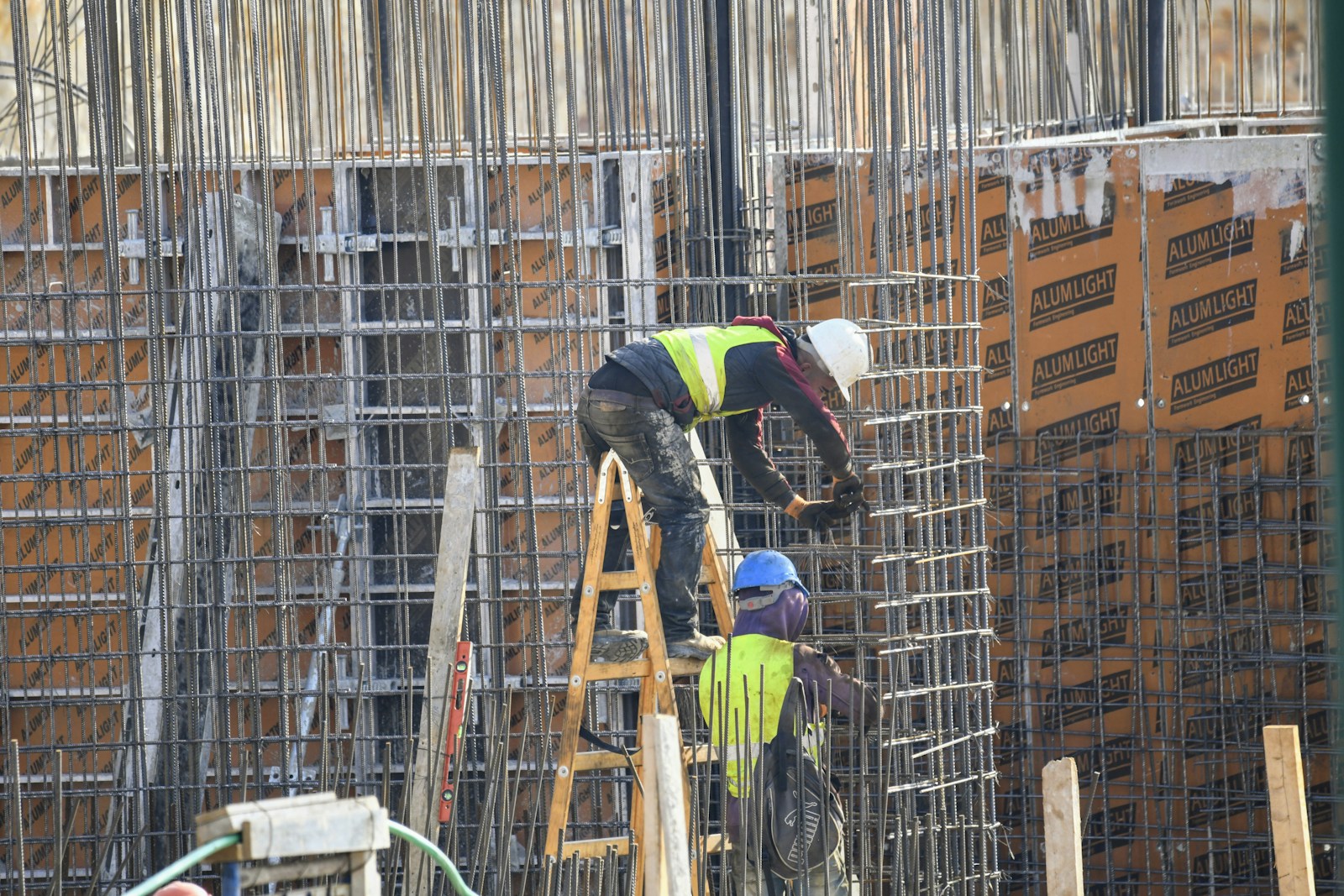 Countries with the Shortest Work Weeks Revealed in 2025 Report | BackZee