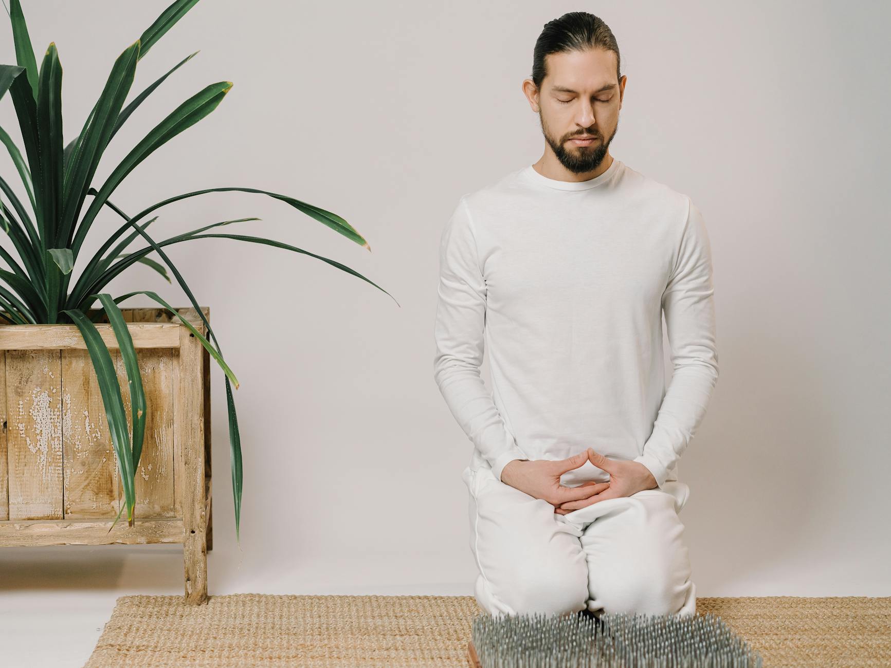 Unlocking Kundalini Yoga: A Path to Inner Energy and Harmony | BackZee